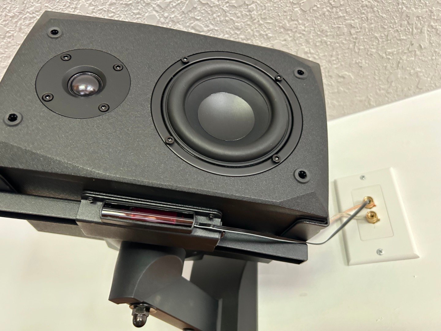 Customer Reviews: Xantech DL85K Infrared repeater system for ...