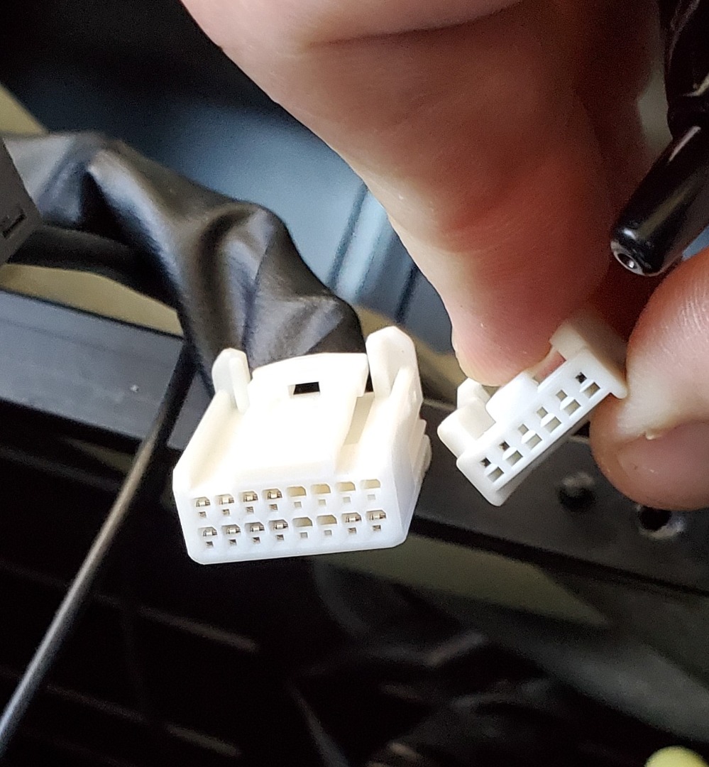 Customer Reviews: iDatalink ACC-USB-SU1 USB Port Adapter Allows you to ...