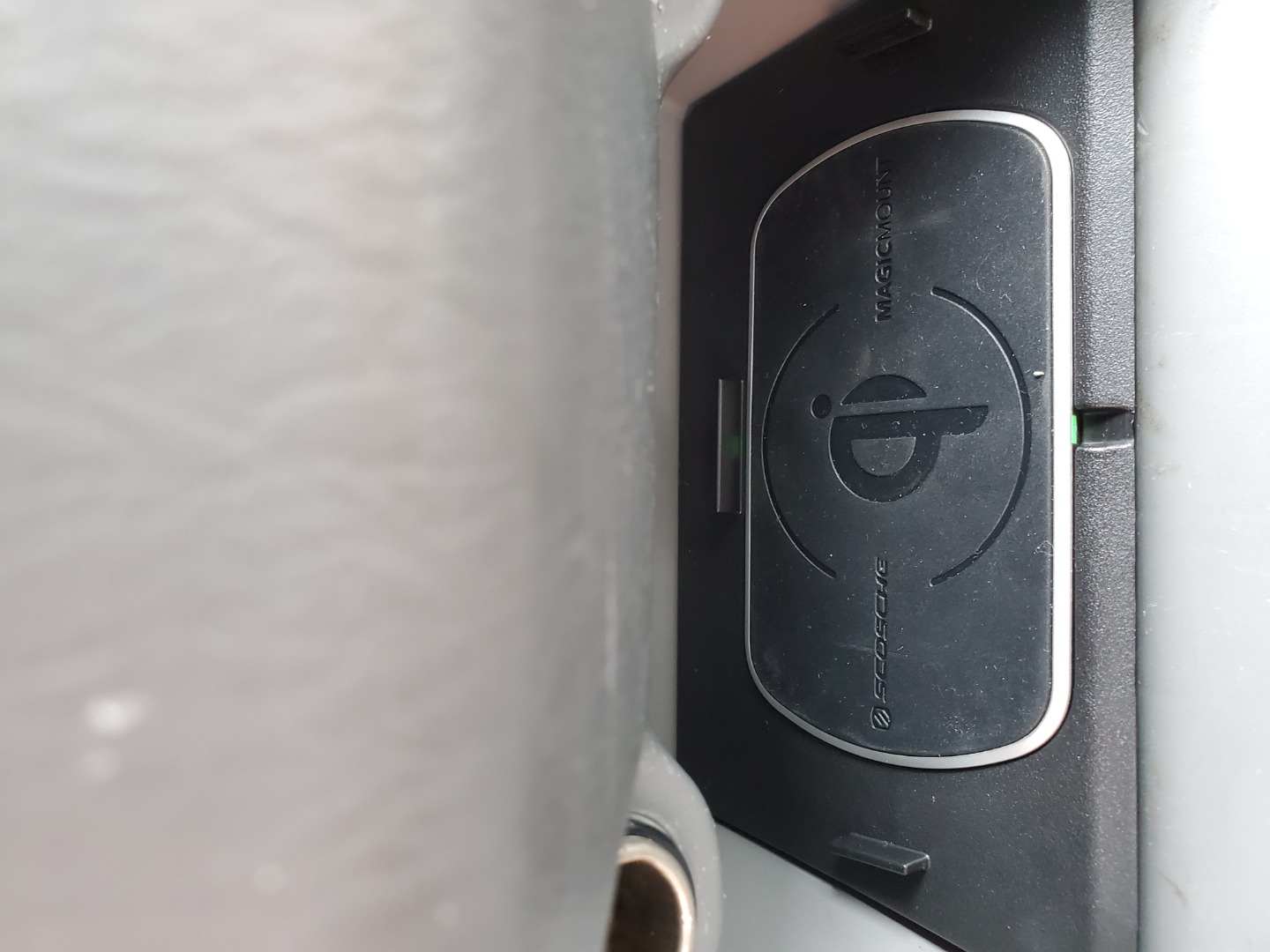 Customer Reviews: Scosche TAQ02 MagicMount™ Qi wireless charging kit ...