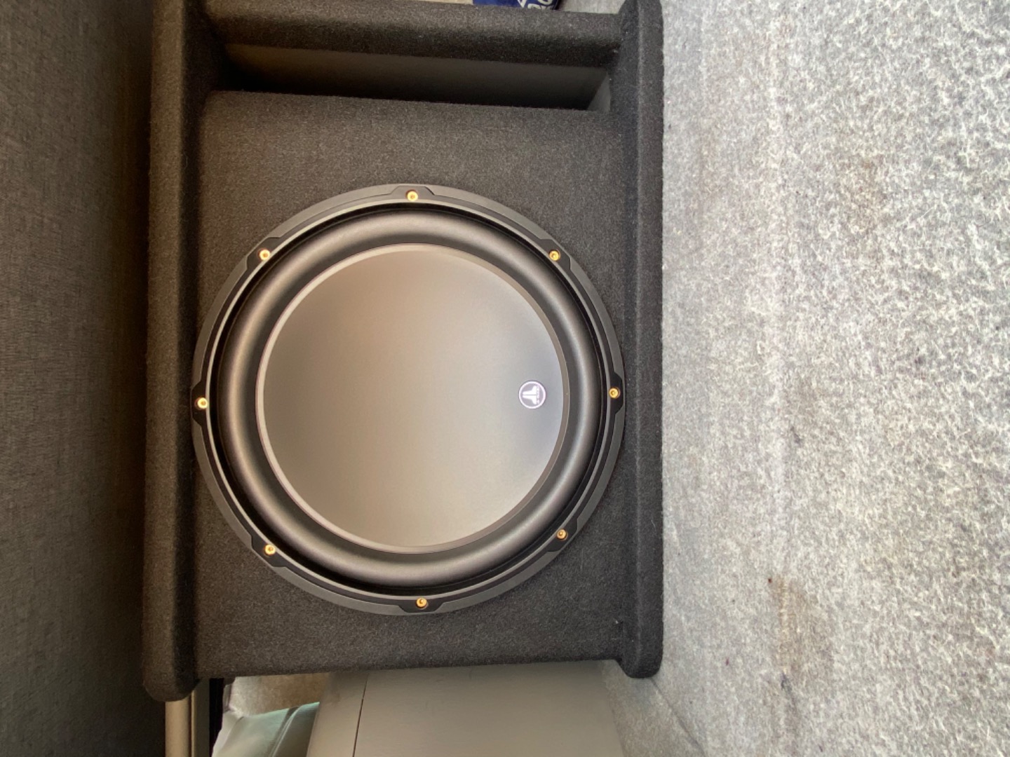Customer Reviews: JL Audio 12W3v3-4 W3v3 Series 12" 4-ohm subwoofer at ...