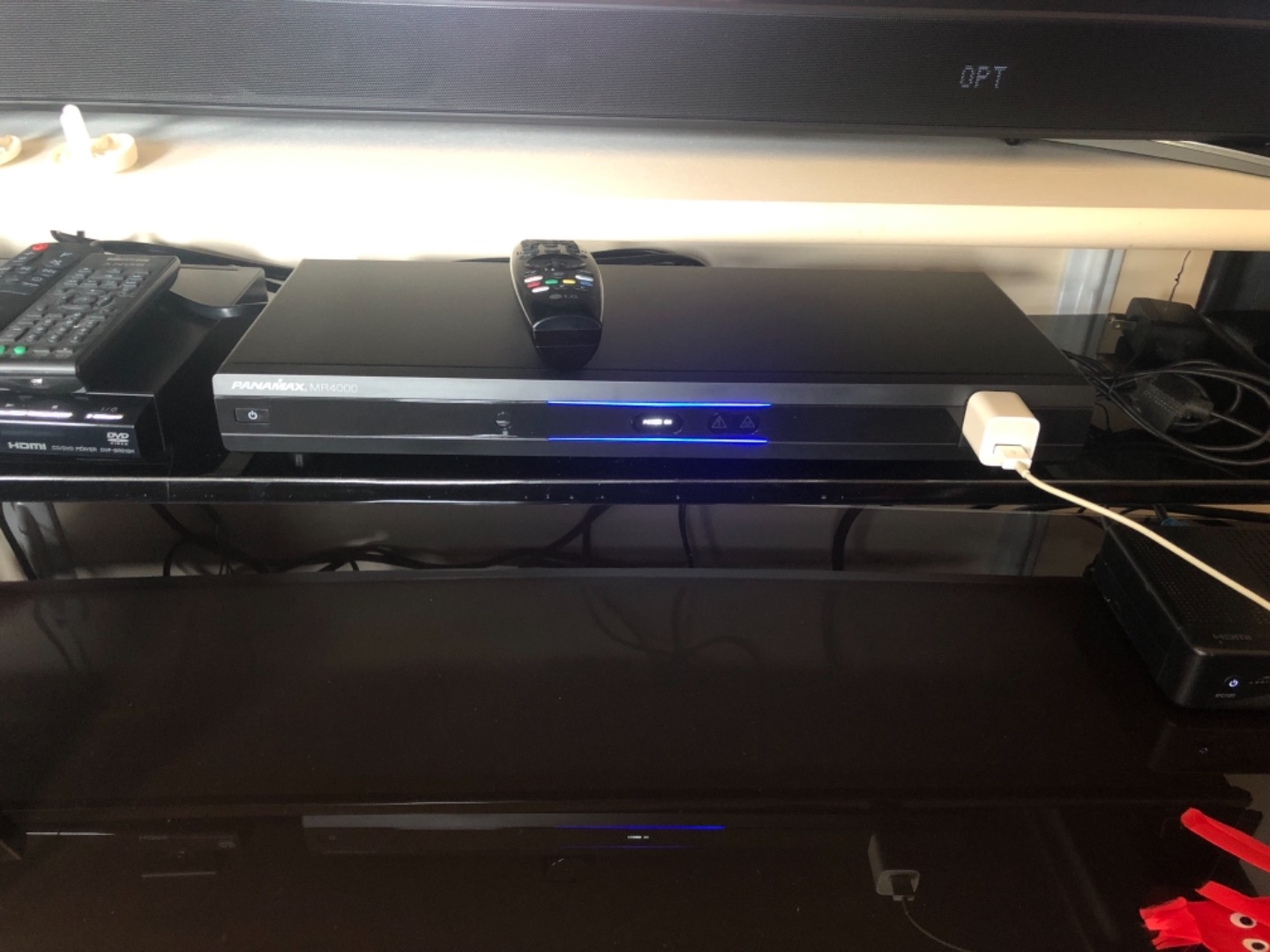 Customer Reviews: Panamax MR4000 Power line conditioner and surge ...