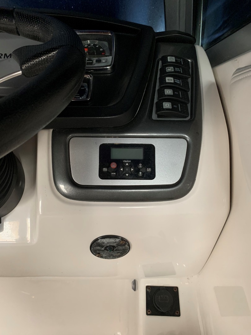 Customer Reviews: Fusion MS-ARX70W (White) Wireless marine stereo ...