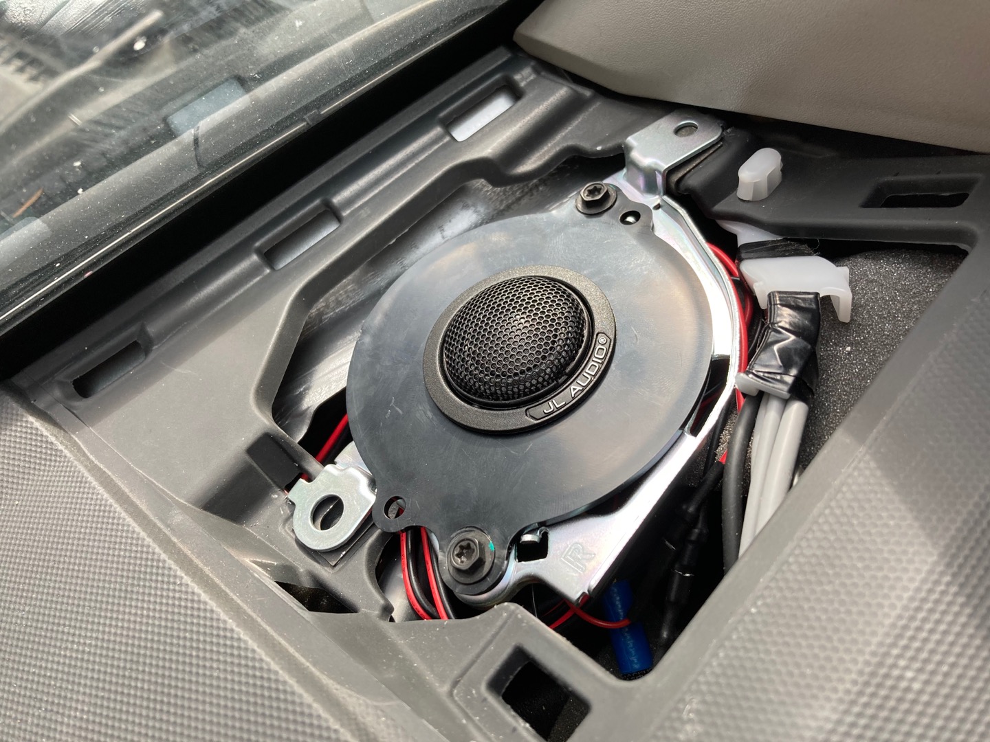 Customer Reviews: Metra 82-4201 Tweeter Mounting Brackets Install new ...