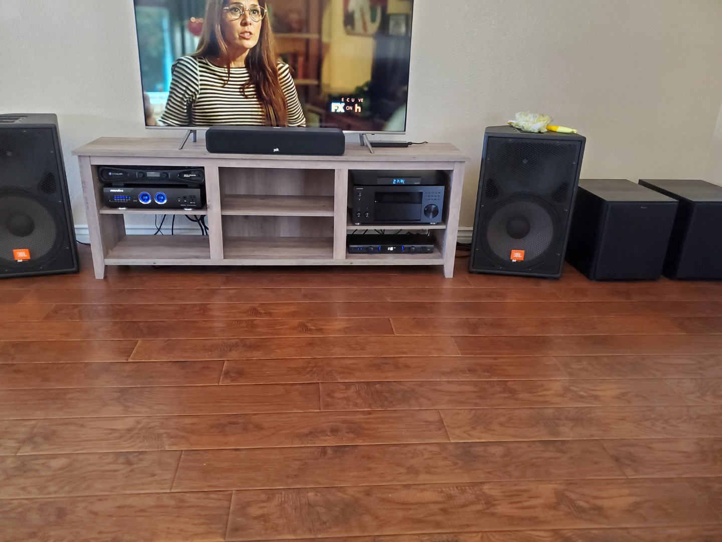 Customer Reviews: Crown XLS 2502 DriveCore™ 2 Series power amplifier — 440W x 2 at 8 ohms, 2 ...