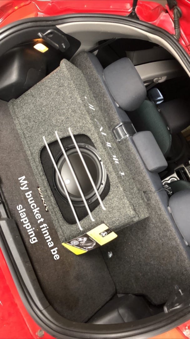 Customer Reviews: JL Audio HO110RG-W3v3 Ported H.O. Wedge™ enclosure ...