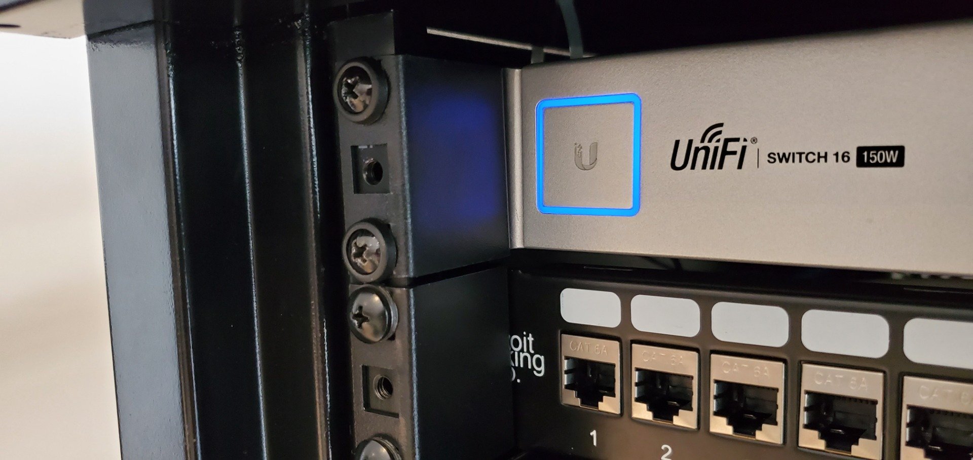 Customer Reviews: Sanus CFR2127 55"-tall steel component rack with ...