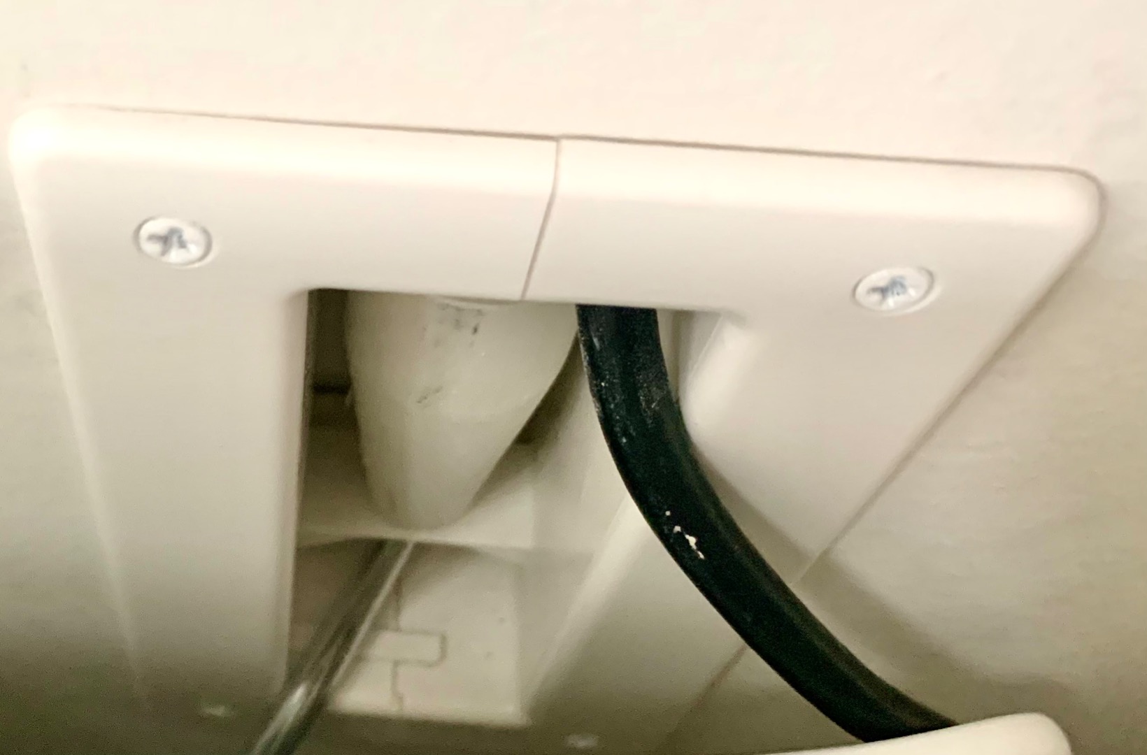 Customer Reviews: Samsung One Connect In-wall Cable In-wall cable for ...