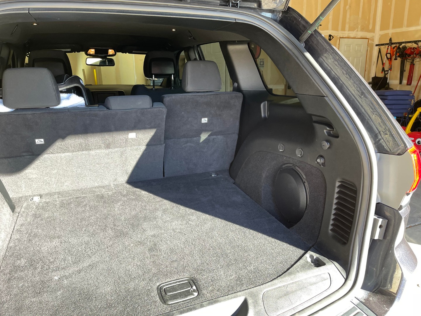 Customer Reviews: JL Audio Single 10" Stealthbox® (Black) Custom-fit ...