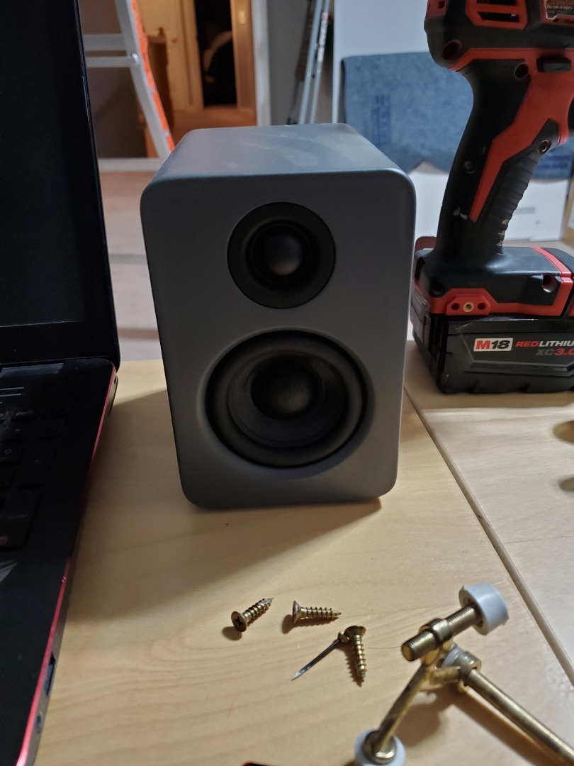 Customer Reviews: Kanto YU2 (Matte Gray) Powered desktop stereo speaker ...