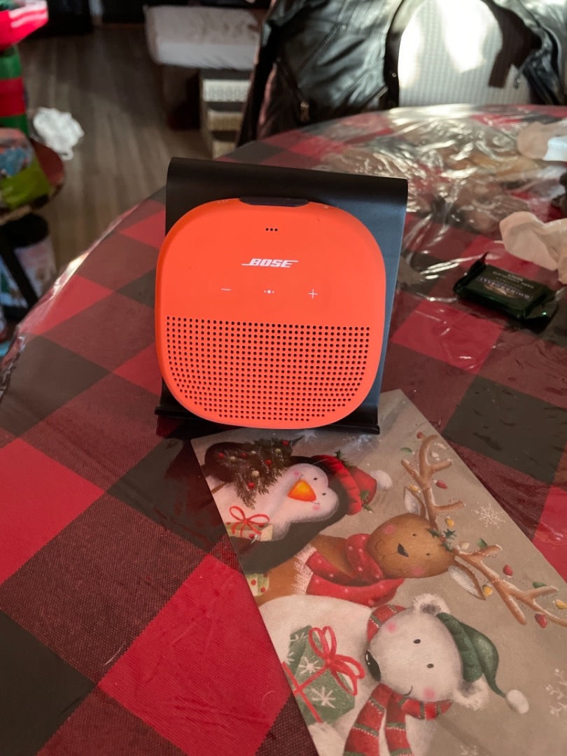 Customer Reviews: Bose SoundLink Micro (Orange with purple strap ...