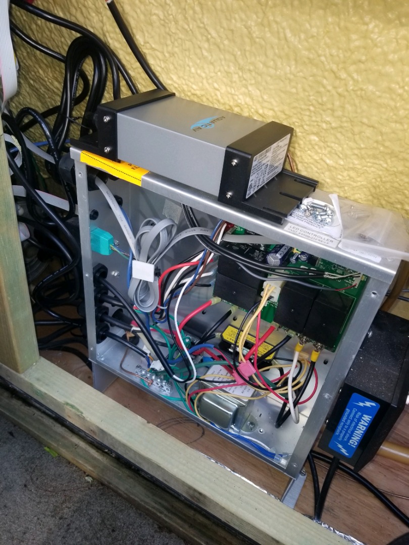 Customer Reviews: Aquatic AV AQ Power (110-volt female spade connectors ...