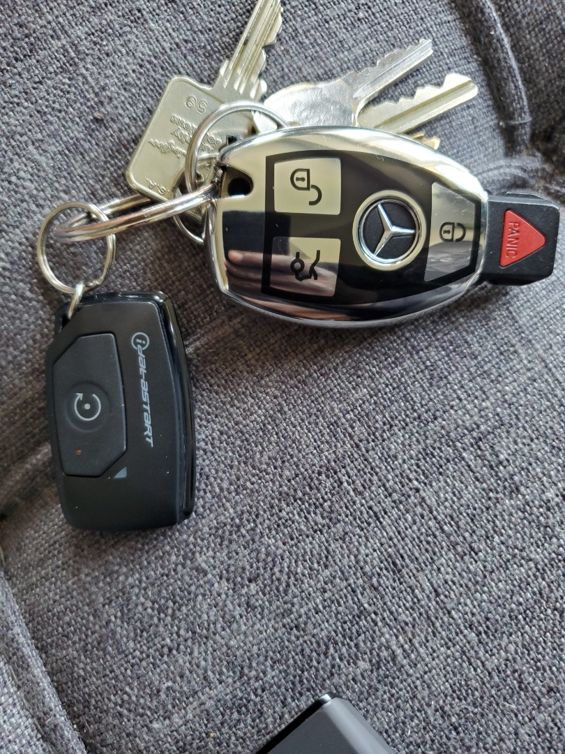 Customer Reviews: iDatastart TR1110A 1-button, 1-way replacement remote ...