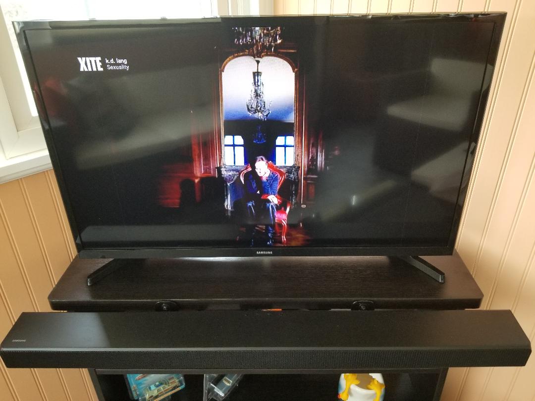 Customer Reviews: Samsung HW-A550 Powered 2.1-channel sound bar and ...