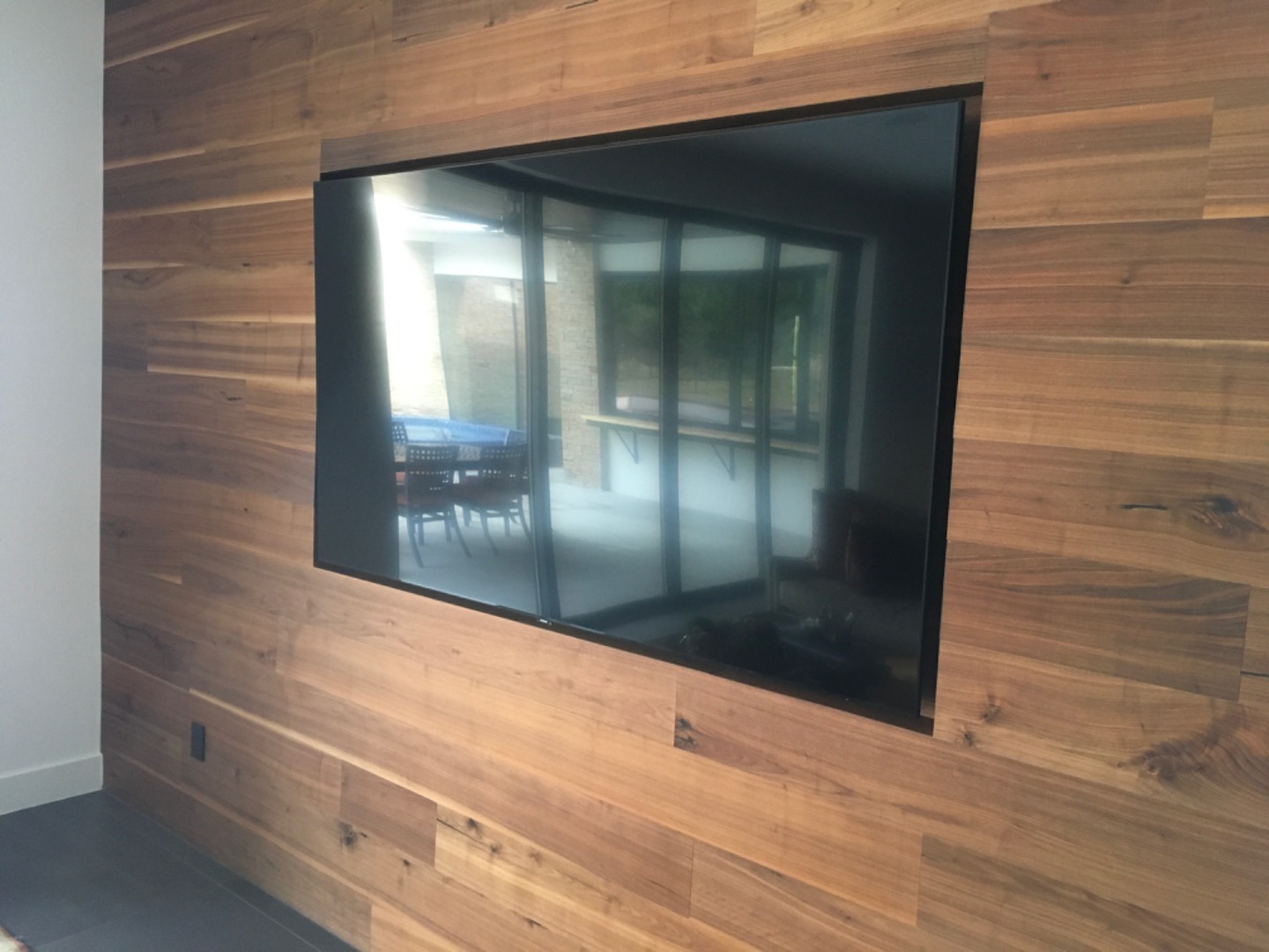 Customer Reviews: Samsung QN85Q80A 85" Q80A Smart QLED 4K UHD TV with HDR at Crutchfield