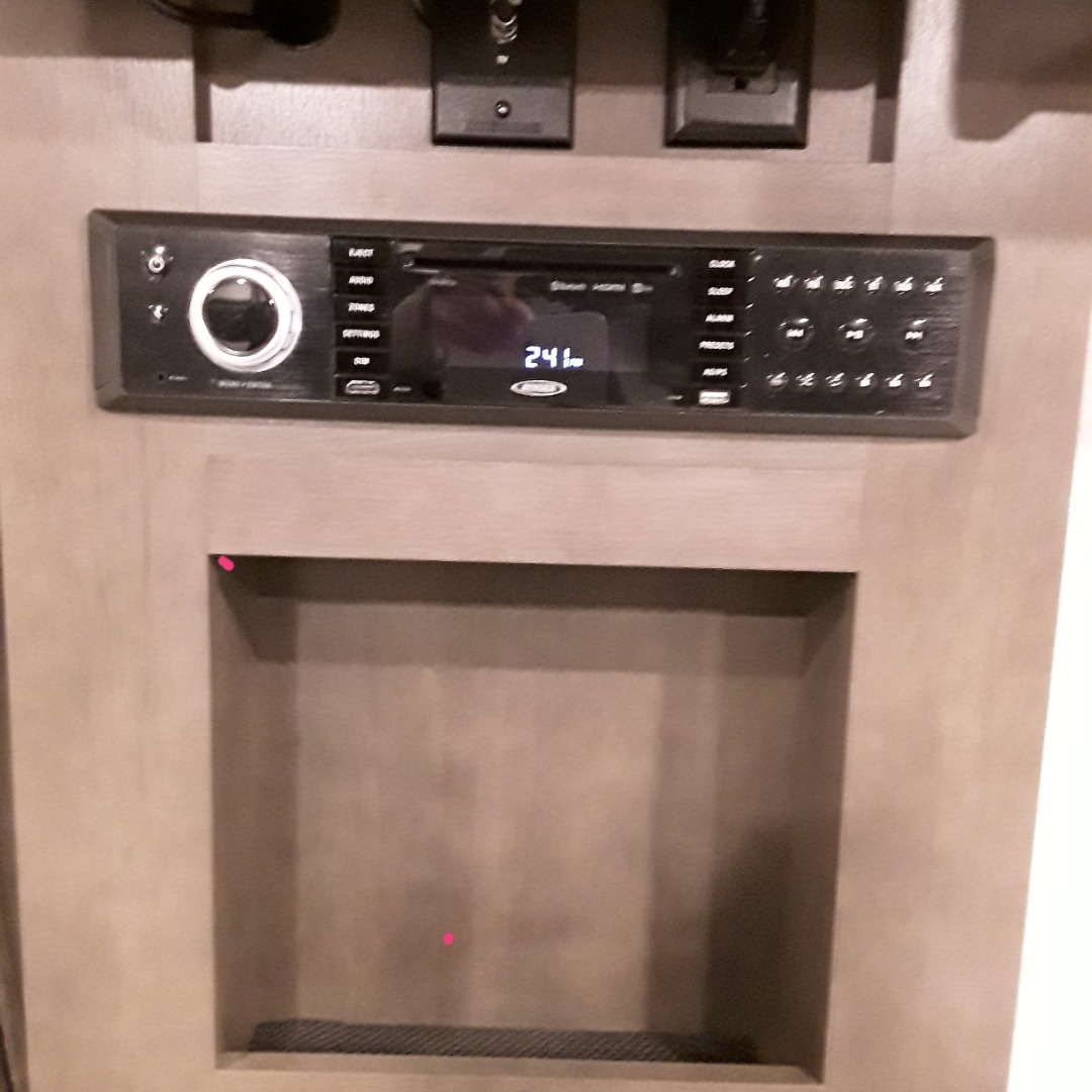 Customer Reviews: Jensen JWM92A RV multi-zone entertainment system with ...
