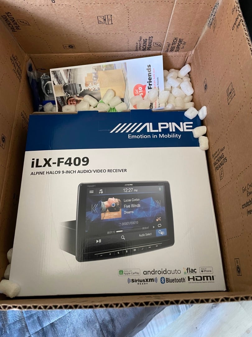 Customer Reviews: Alpine Halo9 iLX-F409 Digital multimedia receiver — a ...