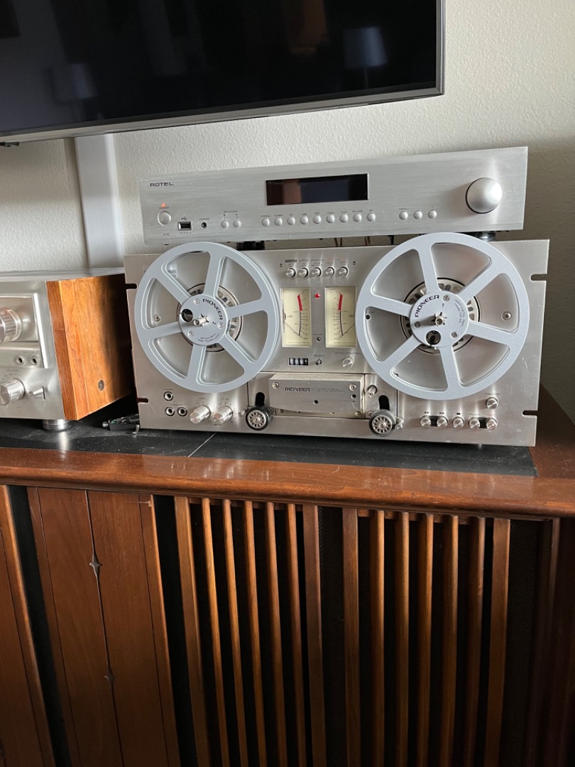 Customer Reviews: Rotel A12 (Silver) Stereo integrated amplifier with ...