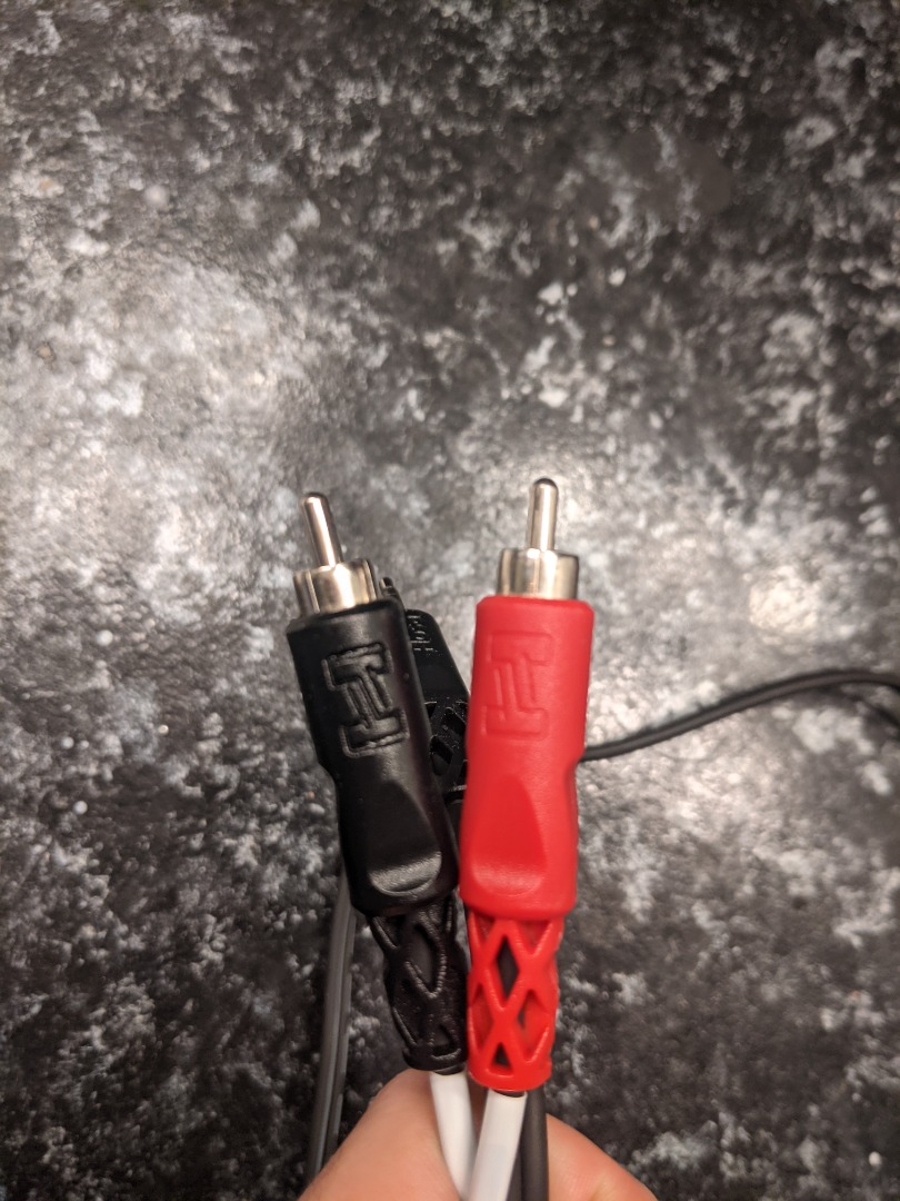 Customer Reviews: Hosa Stereo Mini-to-RCA Adapter Cable (3-foot) Stereo ...