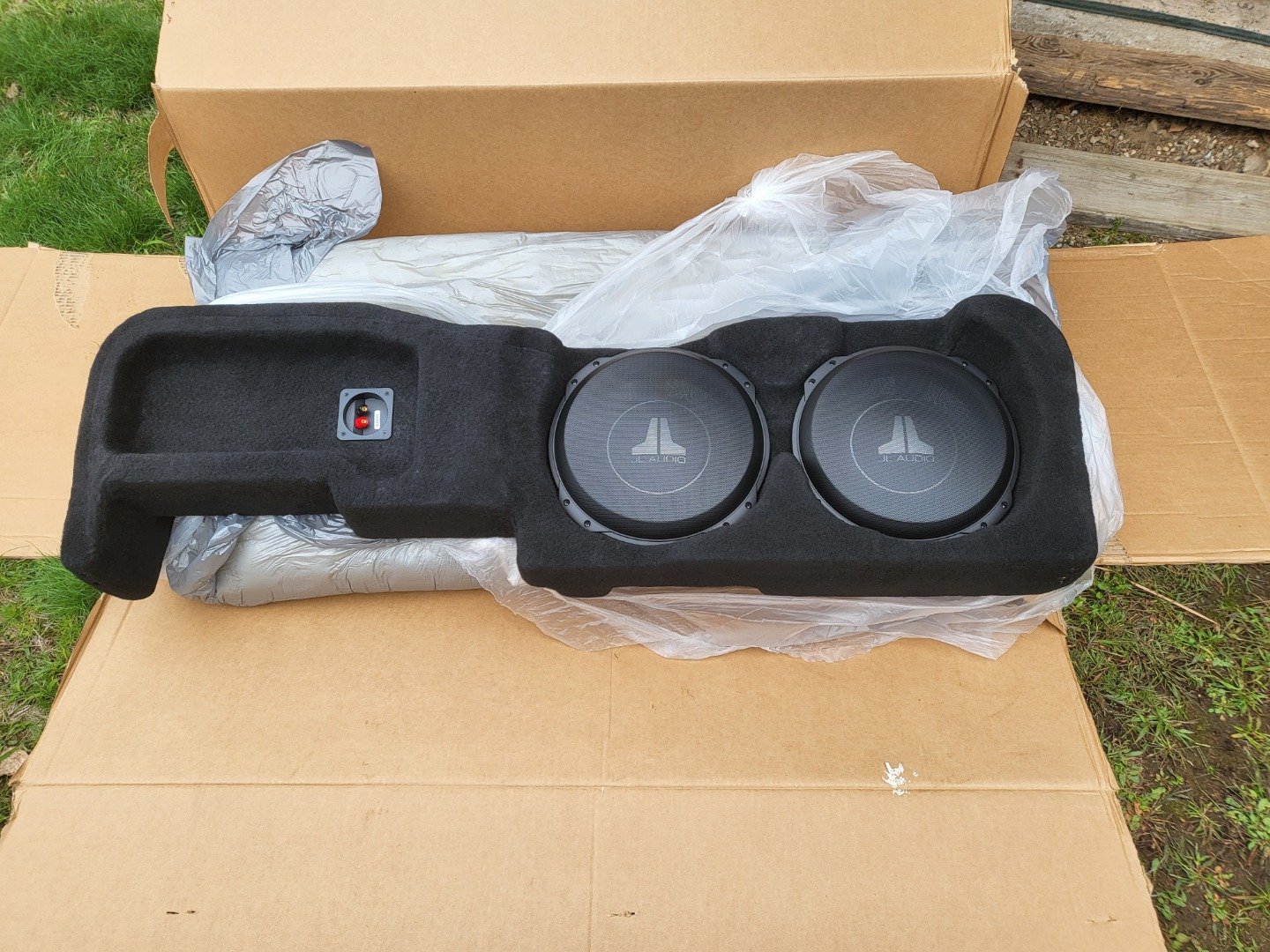 Customer Reviews: JL Audio Stealthbox ® Custom-fit fiberglass enclosure ...