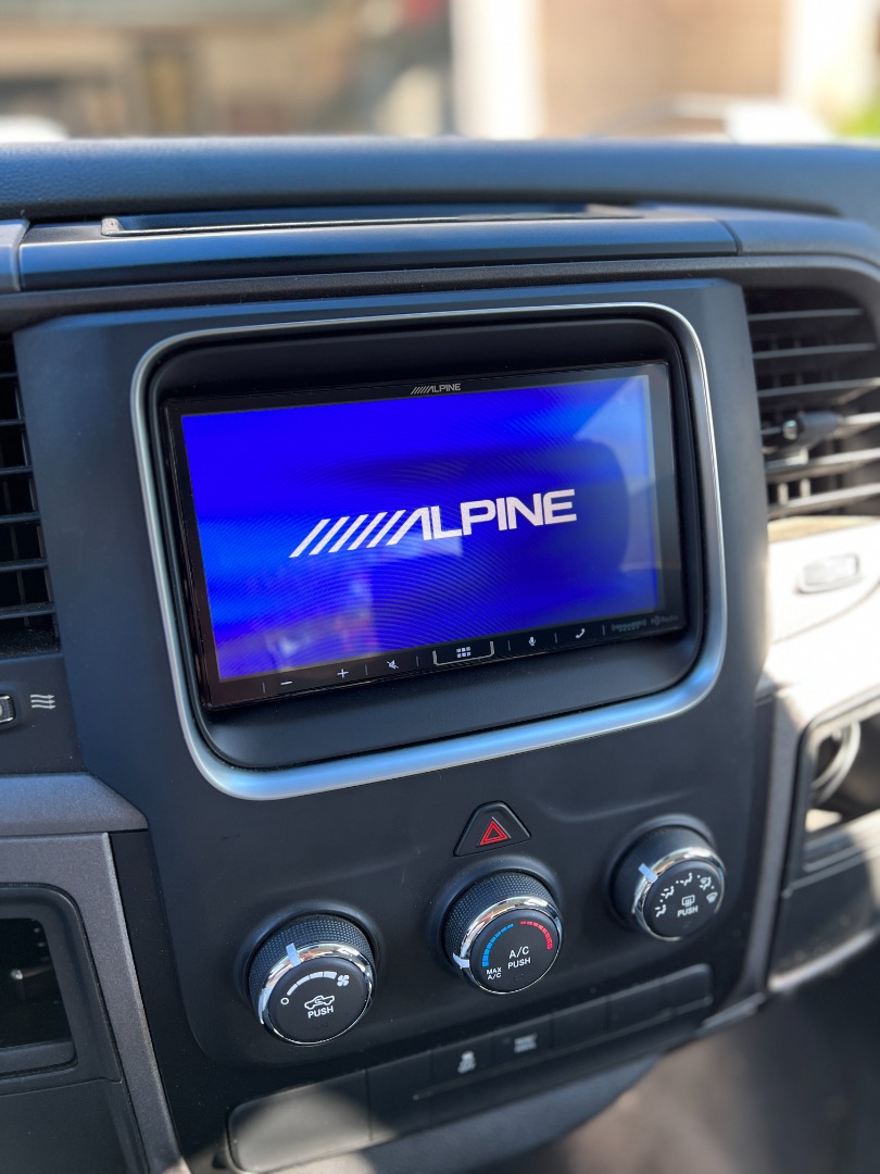 Customer Reviews: Alpine iLX-407 Digital multimedia receiver (does not ...