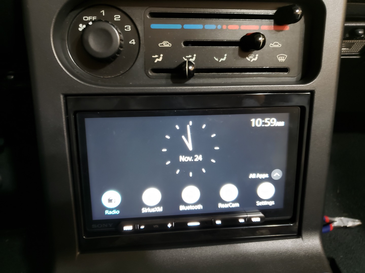 Customer Reviews: Sony XAV-AX6000 Digital multimedia receiver (does not ...