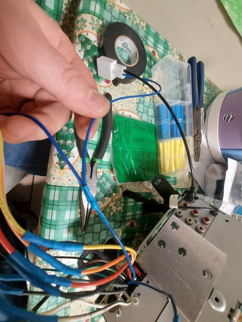 Customer Reviews: Metra 40-LX11 Antenna Adapter Connect a new car ...