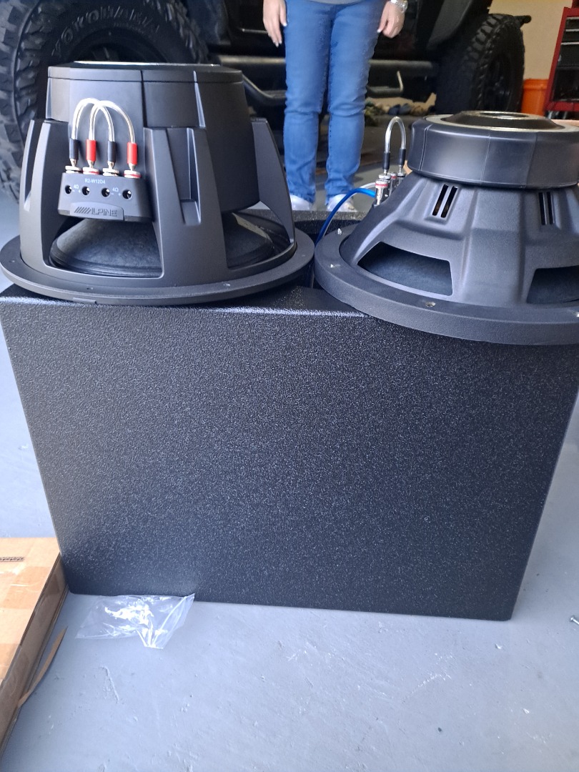 Customer Reviews: Alpine R2-W12D4 R Series 12" subwoofer with dual 4 ...