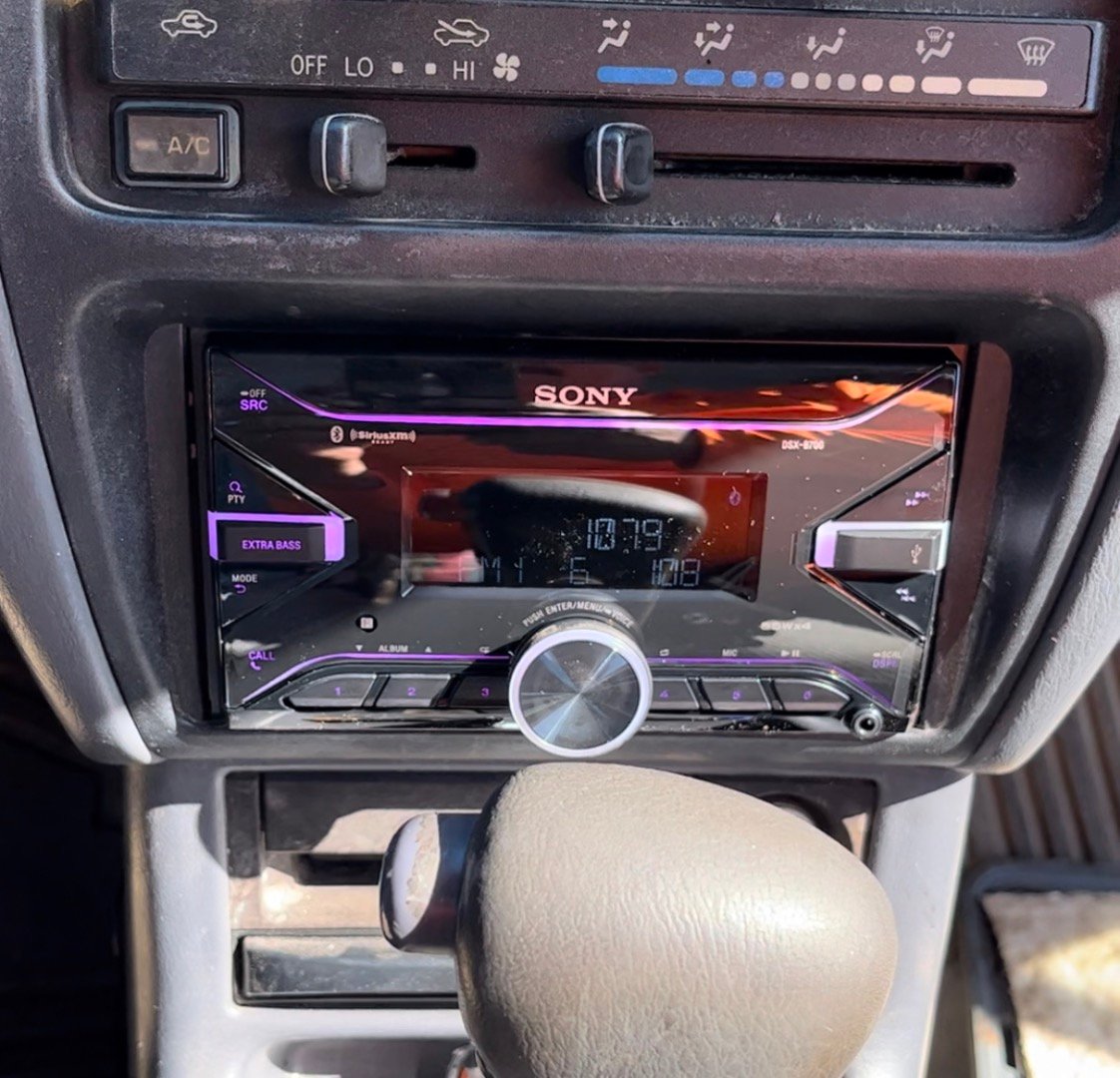 Customer Reviews: Sony DSX-B700 Digital media receiver at Crutchfield