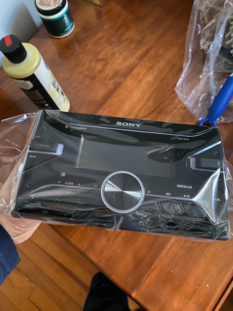 Customer Reviews: Sony DSX-B700 Digital media receiver at Crutchfield