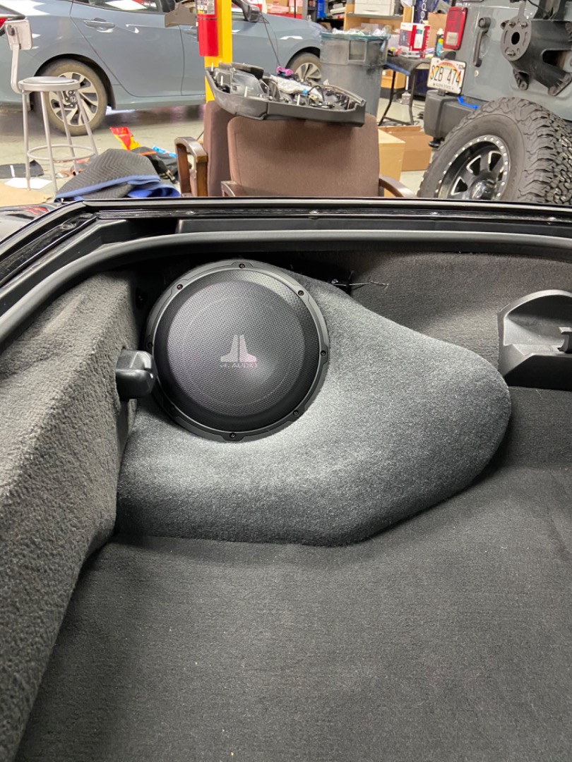 Customer Reviews: JL Audio Stealthbox® Custom-fit fiberglass enclosure ...