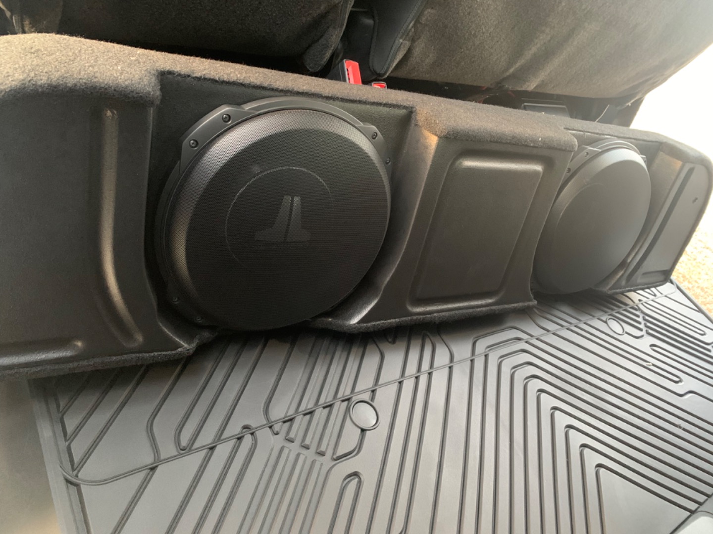 Customer Reviews: JL Audio Stealthbox® Custom-fit fiberglass enclosure ...