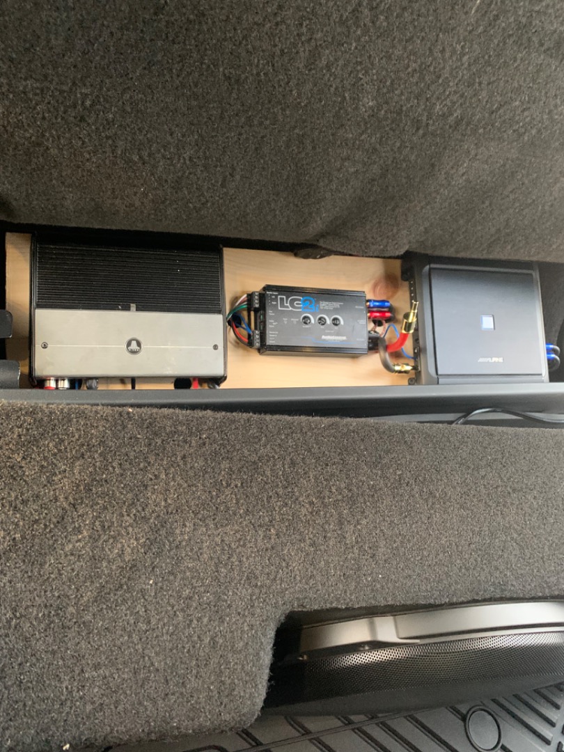 Customer Reviews: JL Audio Stealthbox® Custom-fit fiberglass enclosure ...