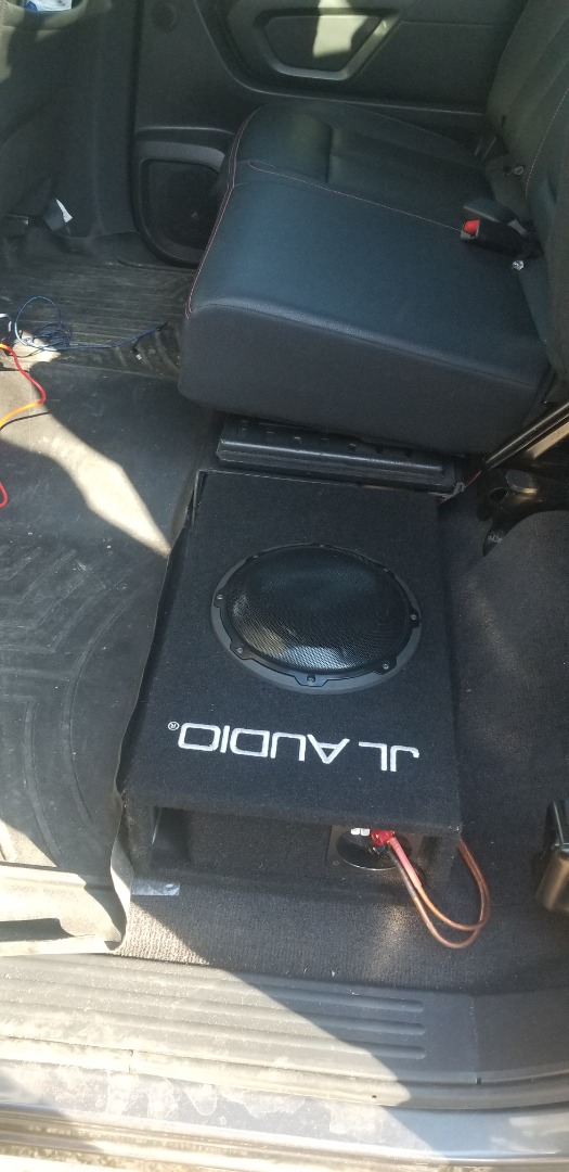 Customer Reviews: JL Audio CP108LG-W3v3 MicroSub™ slot-ported enclosure ...