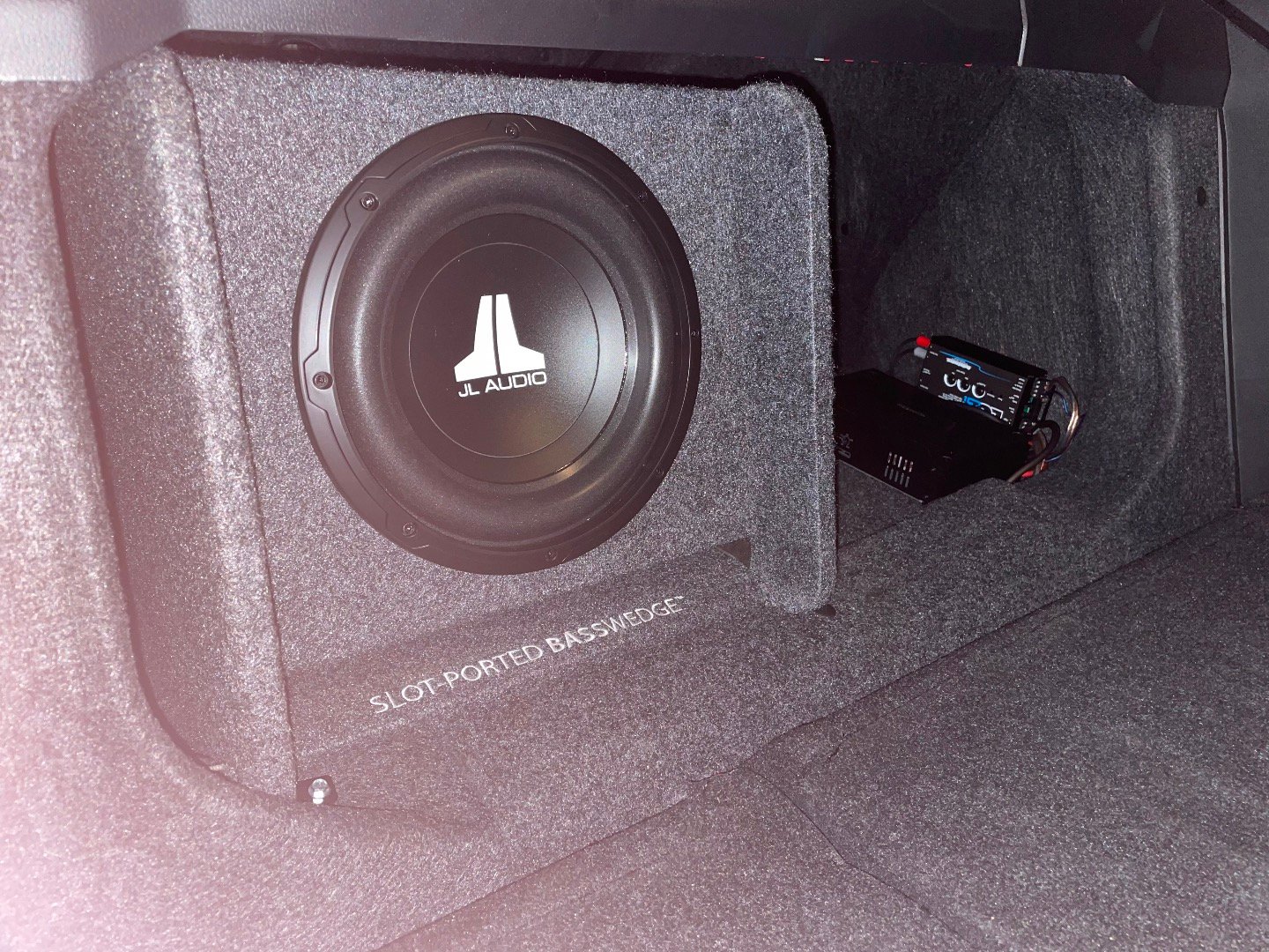 Customer Reviews: JL Audio CP110-W0v3 BassWedge™ slot-ported enclosure ...