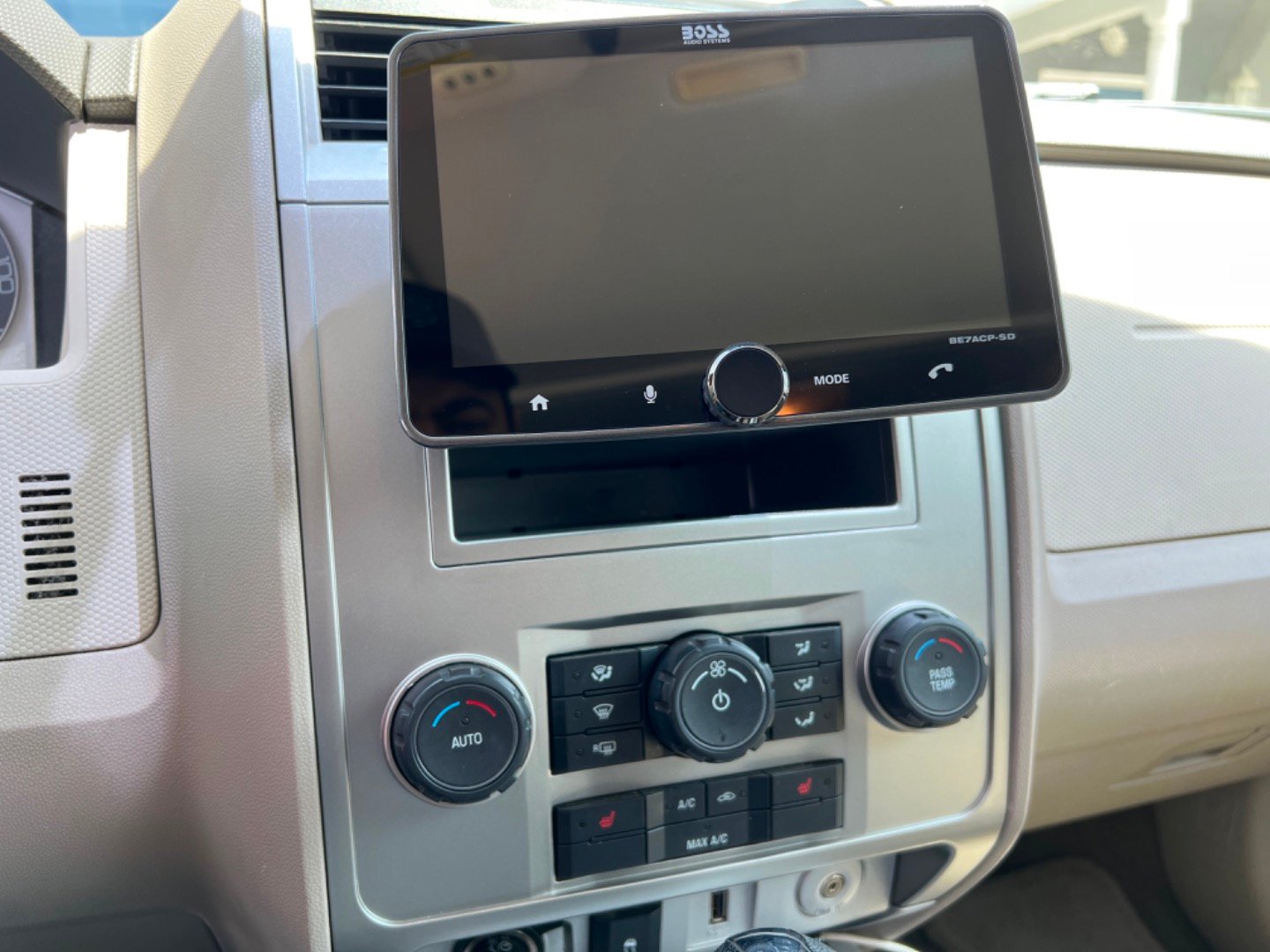 Customer Reviews: BOSS Audio BE7ACP-SD Digital multimedia receiver with ...