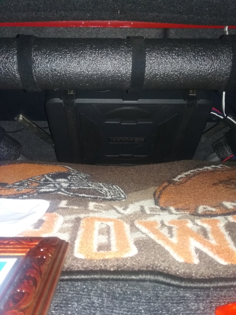 Customer Reviews: Kicker 11HS8 Hideaway™ compact powered subwoofer with ...