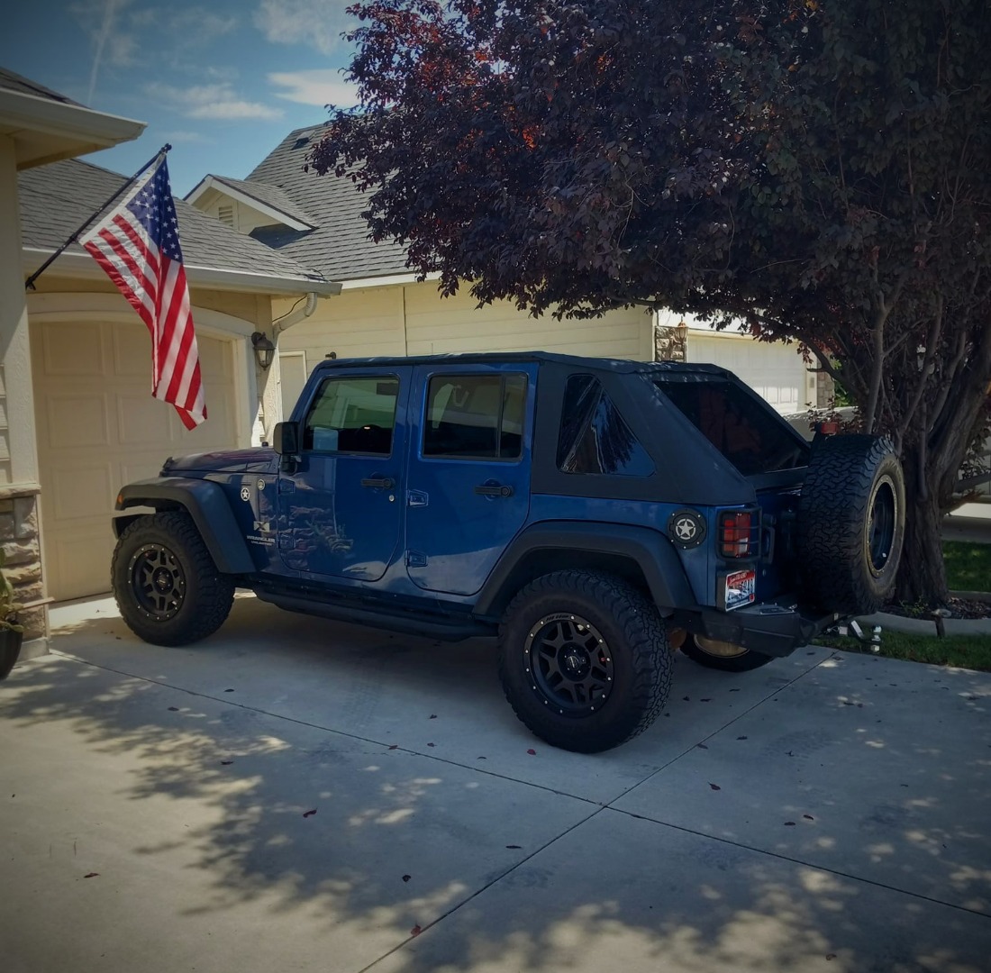 Customer Reviews: JL Audio Stealthbox® (Black, Passenger's Side) Custom ...