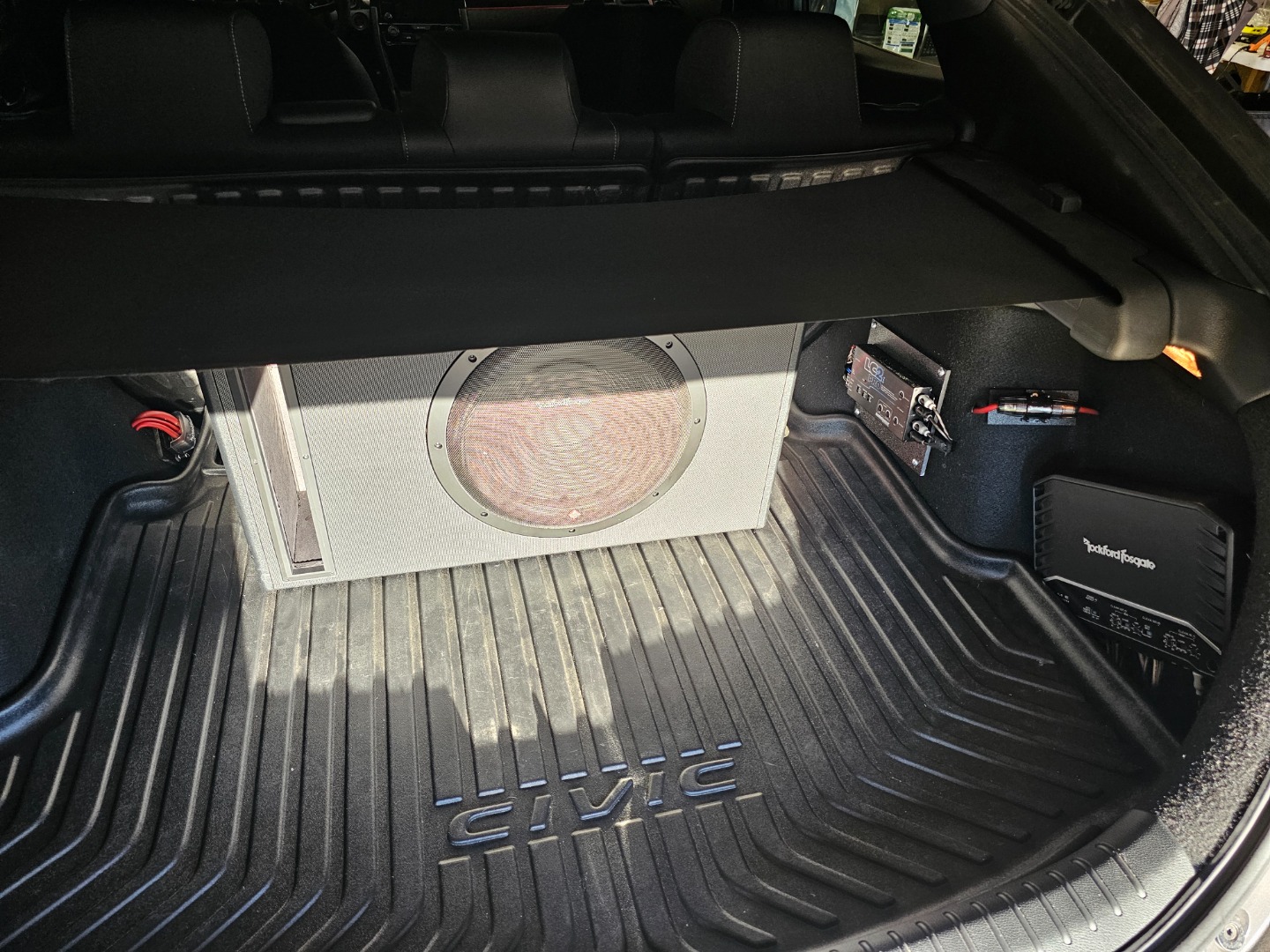 Customer Reviews: Rockford Fosgate P500-12P Punch powered subwoofer ...