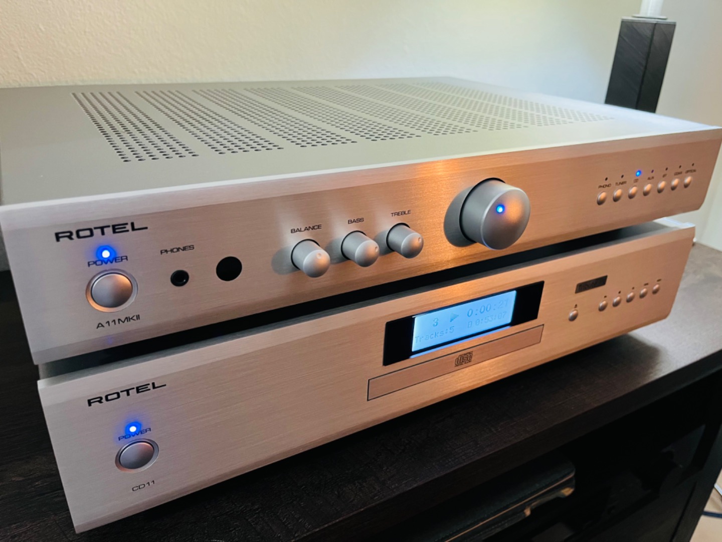 Customer Reviews: Rotel A11MKII (Silver) Stereo integrated amplifier ...