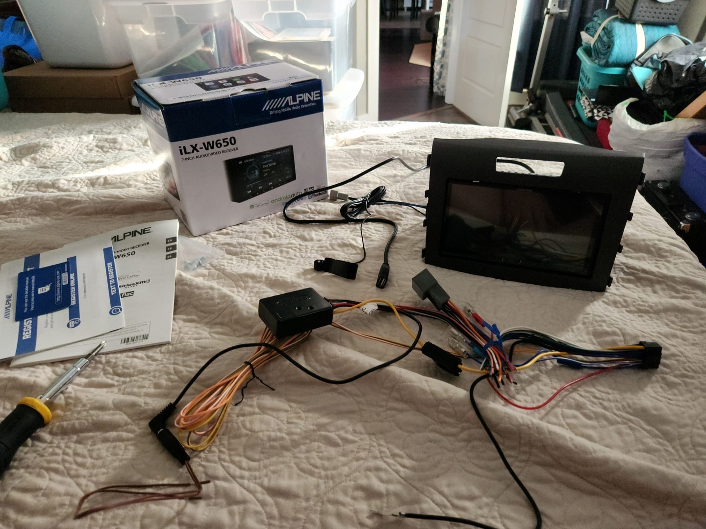Customer Reviews: Alpine iLX-W650 Digital multimedia receiver (does not ...
