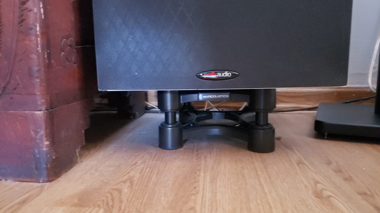 Customer Reviews: IsoAcoustics ISO 200 Sub Subwoofer isolation stand ...