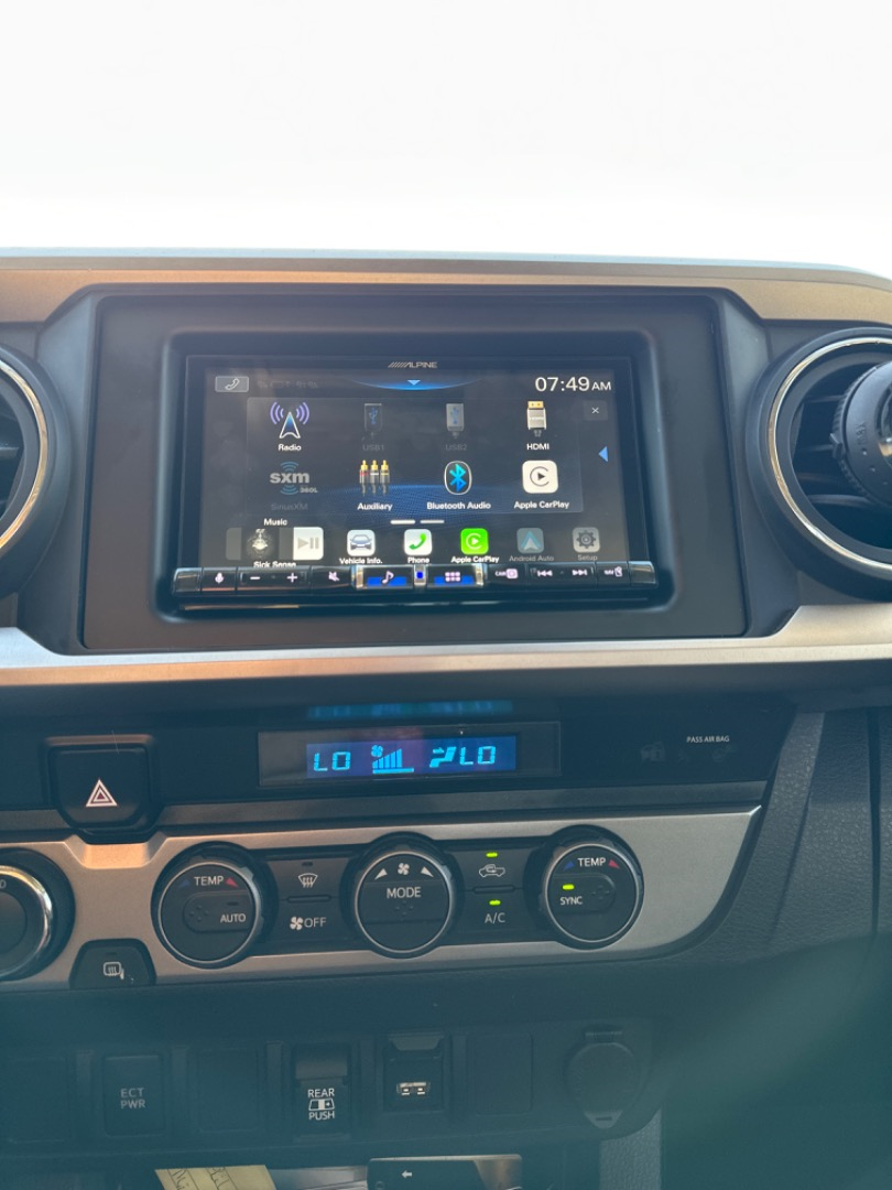 Customer Reviews: Alpine iLX-507 Digital multimedia receiver at Crutchfield