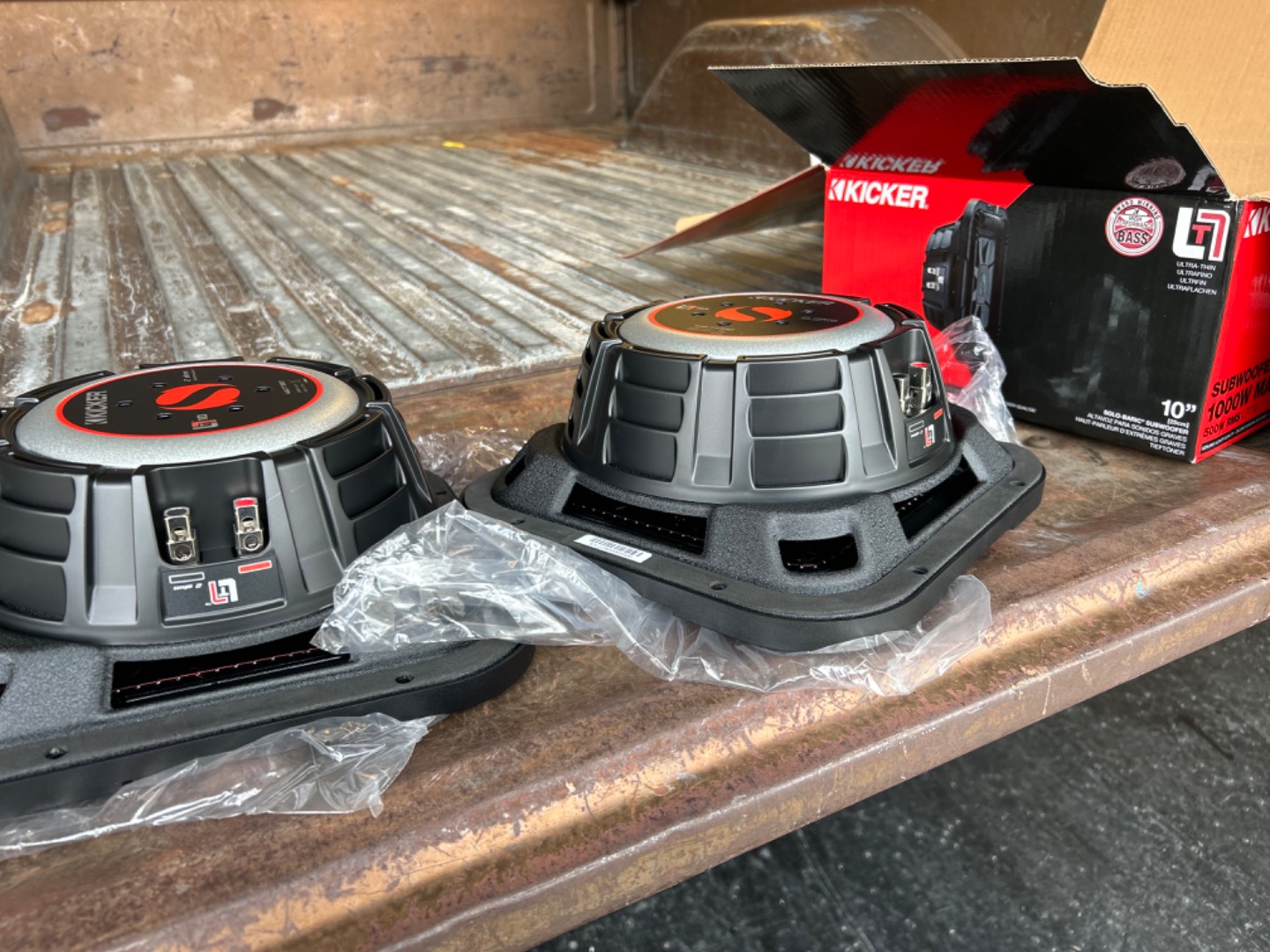 Customer Reviews: Kicker 46L7T102 L7T Series shallow-mount 10" dual 2 ...