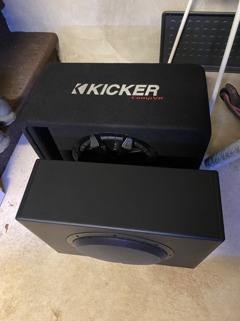 Customer Reviews: Kicker 48VCVR122 CompVR Series ported enclosure with ...