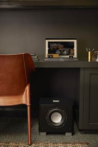 REL T/7x (Black) 8" powered subwoofer with 10" passive radiator at ...