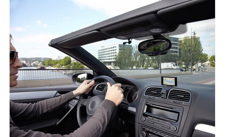 Parrot ASTEROID Mini In-car multimedia system with Bluetooth® at ...