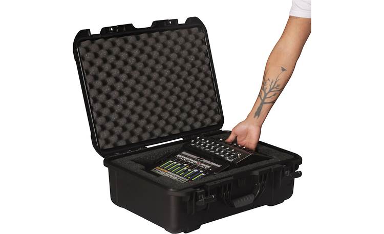 Mackie DL1608 Bundle Mackie DL1608 digital mixer with Gator GMIX-DL ...