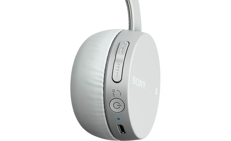 Sony WH-CH400 (Gray) On-ear wireless Bluetooth® headphones at Crutchfield