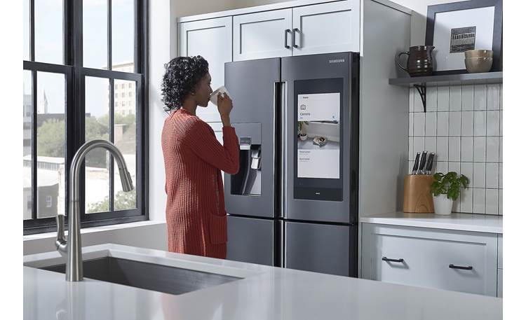 Samsung SmartThings Camera (2019) Plug-in Wi-Fi home security camera at ...