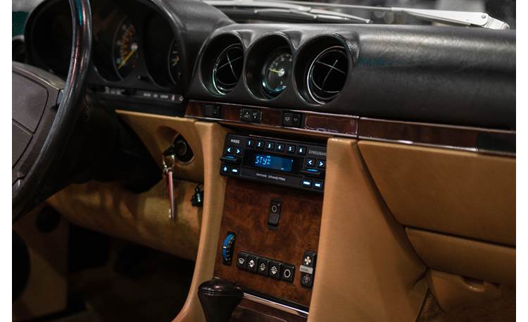 RetroSound Grand Prix M2A Digital media receiver styled to match ...